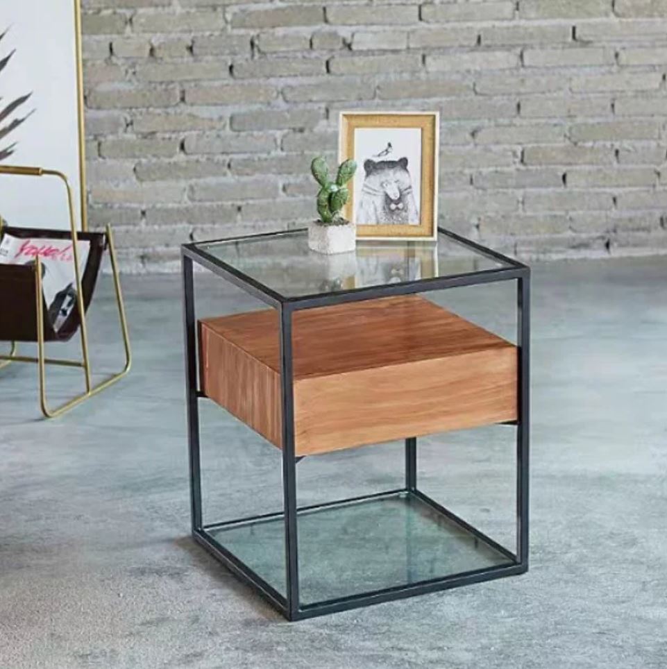 NIELSON Mixed Element Side Table – Urban Mood